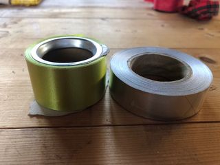 2 nastri da pacco regalo verde e argento