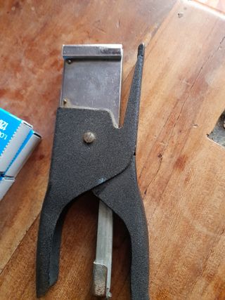 Spillatrice grande e puntine