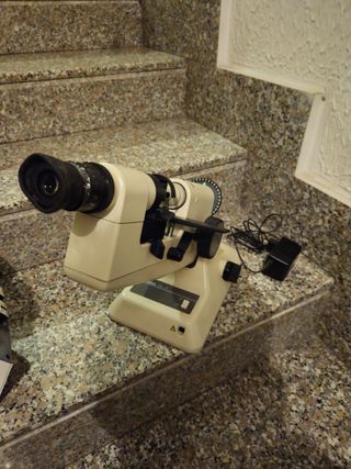 frontifocometro manuale ottica