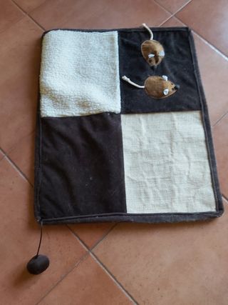 Tappeto gioco gatti