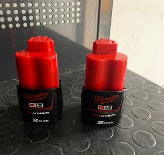 coppia batteria milwaukee M12 2ah