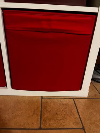 contenitore rosso mobile kallax ikea