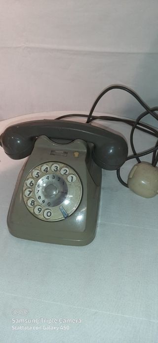 Telefono fisso antico anni '60/'70