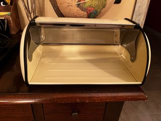 portapane con coperchio