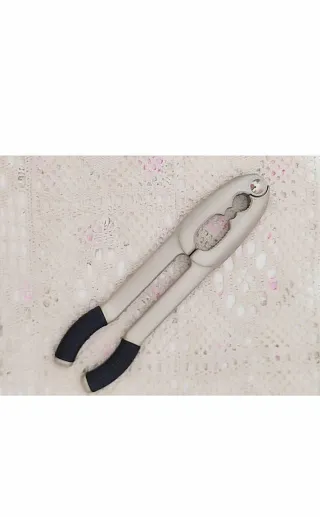 Schiaccianoci utensile cucina acciaio nero Pedrini