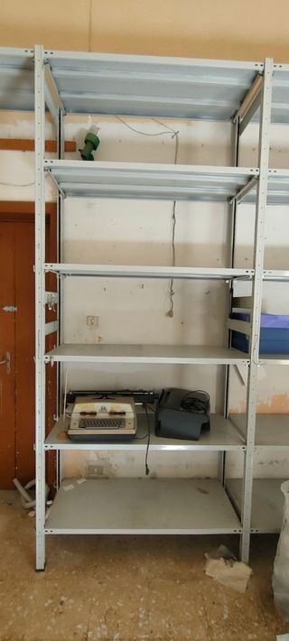 3 Scaffali pesanti in metallo
