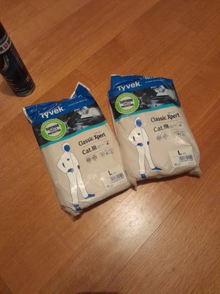Tuta intera tyvek per carozzieri o  agricoltura