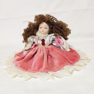 Bambola porcellana Capodimonte