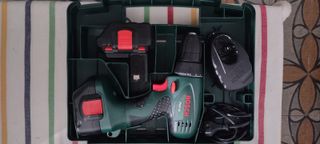 BOSCH TRAPANO AVVITATORE PSR12 CON 2 BATTERIE