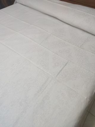 Copricoperta matrimoniale bianco di piquet