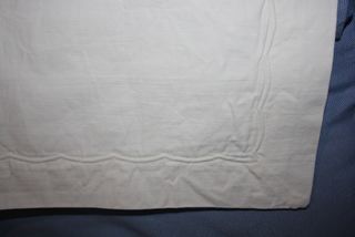 Lenzuolo di sopra e 2 federe vintage ricamato a ma