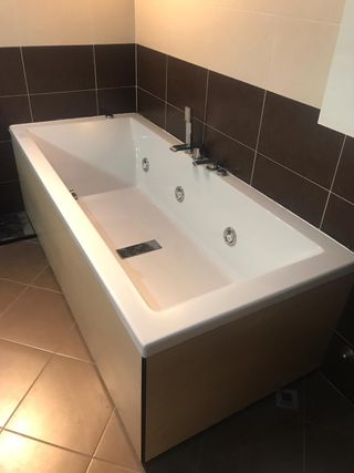 Vasca idromassaggio Teuco moderna