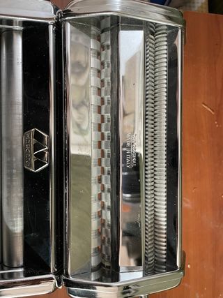 macchinetta per la pasta a manovella
