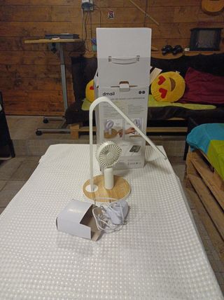 Lampada da tavolo con ventilatore