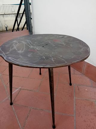 Tavolino di ferro