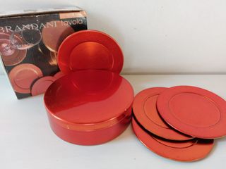 SOTTOBICCHIERI CON COFANETTO