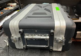 vendesi rack con 2 splitter dmx