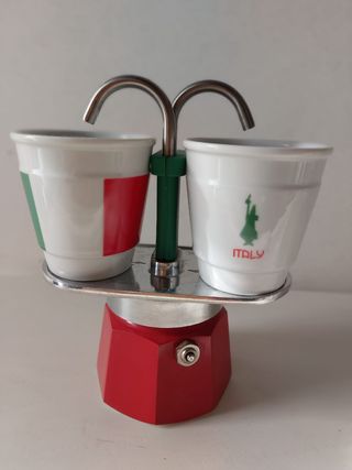 MOKA MINI ESPRESSO BIALETTI + 2 TAZZINE