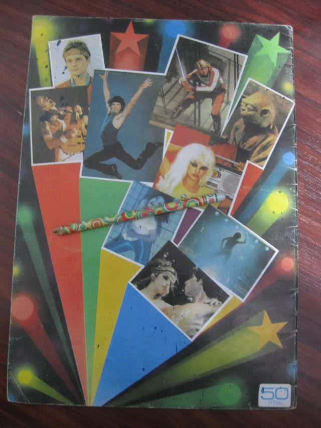 ALBUM SUPER ÉXITO Y COLECCION COMPLETA DE CROMOS de segunda mano por 39,95 EUR en Vigo en WALLAPOP