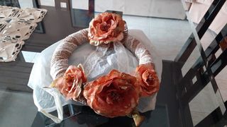 Ghirlanda natalizia realizzata a mano