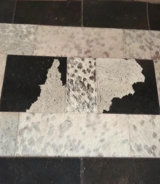 tappeto in pelle