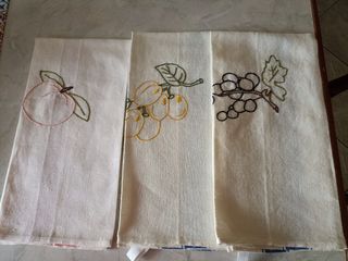 Set tre strofinacci in puro lino