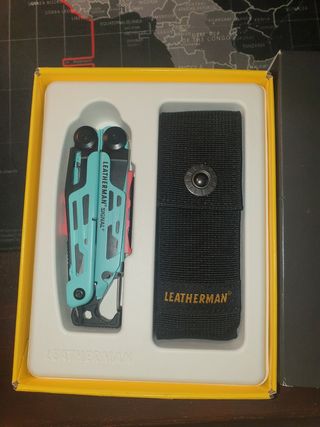 Leatherman signal