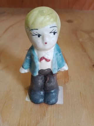 Statuina in ceramica