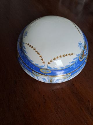 Portagioie in fine porcellana Limoge Fra