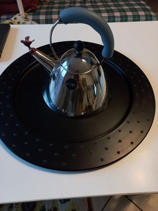 Bollitore Alessi con vassoio