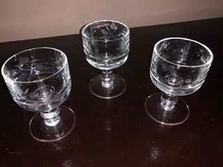 3 Bicchieri Vetro Massiccio Antichi