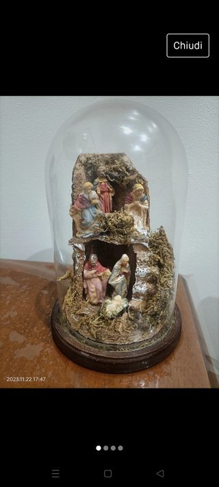 Presepe con campana di vetro