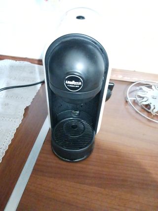 macchina per caffè  lavazza a modo mio