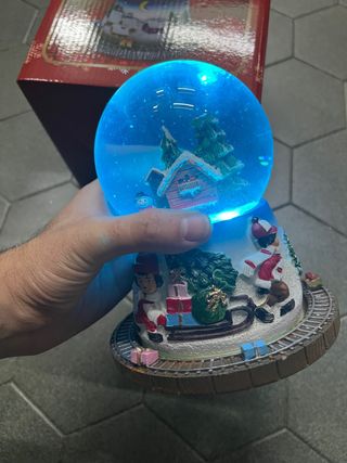 Sfera Natale con luci, suoni e movimento