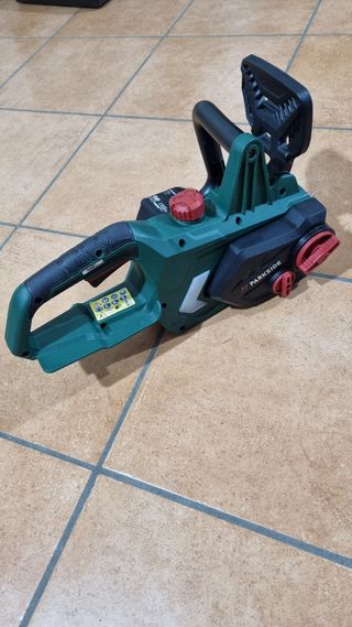 Motosega Parkside a batteria NON FUNZIONANTE