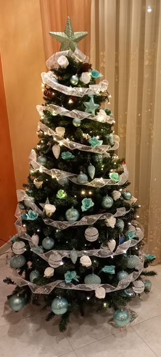 Albero di natale 1.80 cm. circa