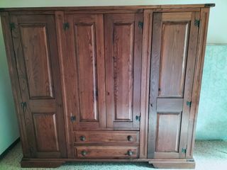 Armadio in castagno