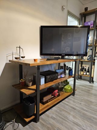 CONSOLLE TV E COLONNA
