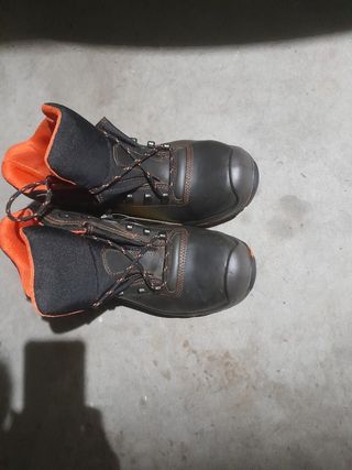 Scarponi da lavoro grisport, suola vibram n43