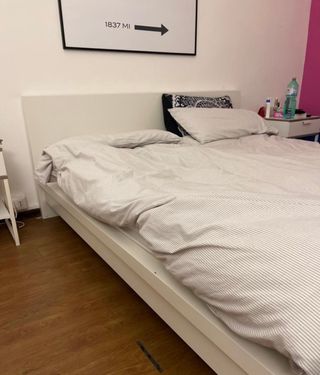 Letto matrimoniale Ikea e materasso