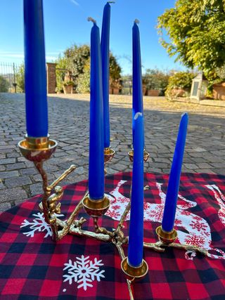 candelabro in metallo dorato