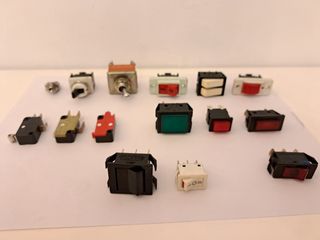 Set di 120 interruttori, switch e spie