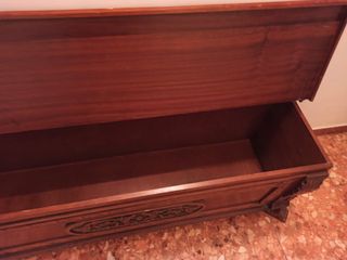 Cassapanca 130x40 in  legno con intarsi