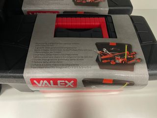 Cassetta attrezzi Valex completa con 9 pezzi