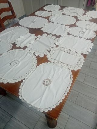 20 centri tutti ricamati a mano