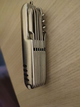 Svizzero nuovo 14 funzioni