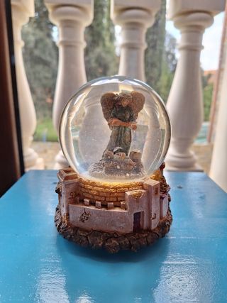 Carillon con angelo in boule di vetro