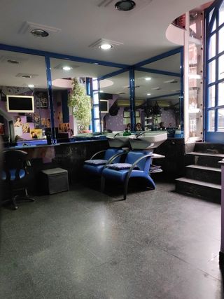 Arredamento completo parrucchiere