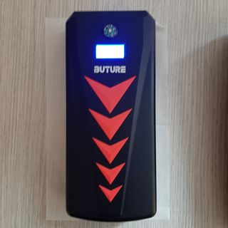 Avviatore booster per auto batteria