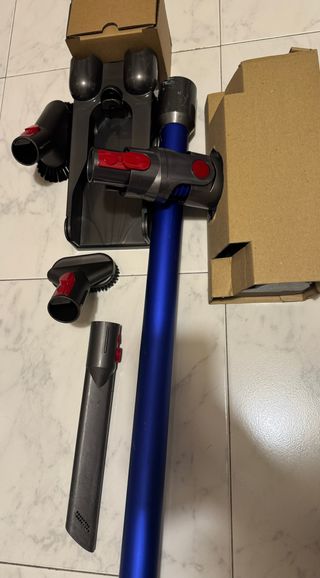 aspirapolvere dyson v11 fluffy con accessori